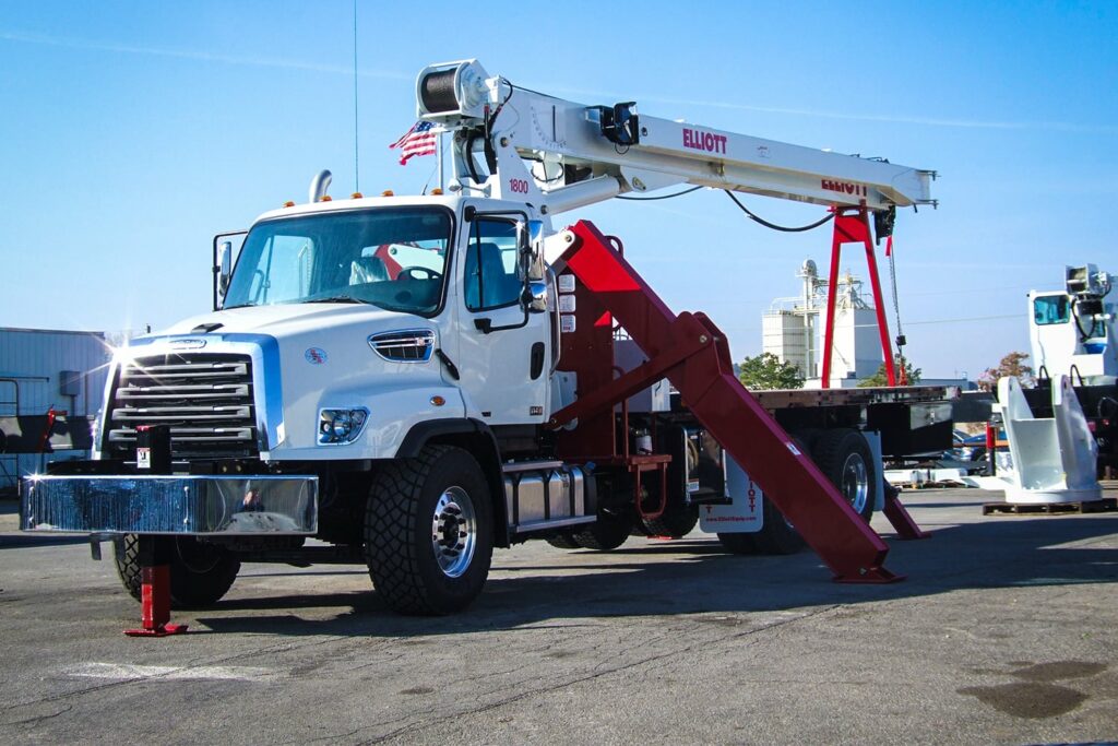 BoomTruck Cranes | Elliott Equipment Company